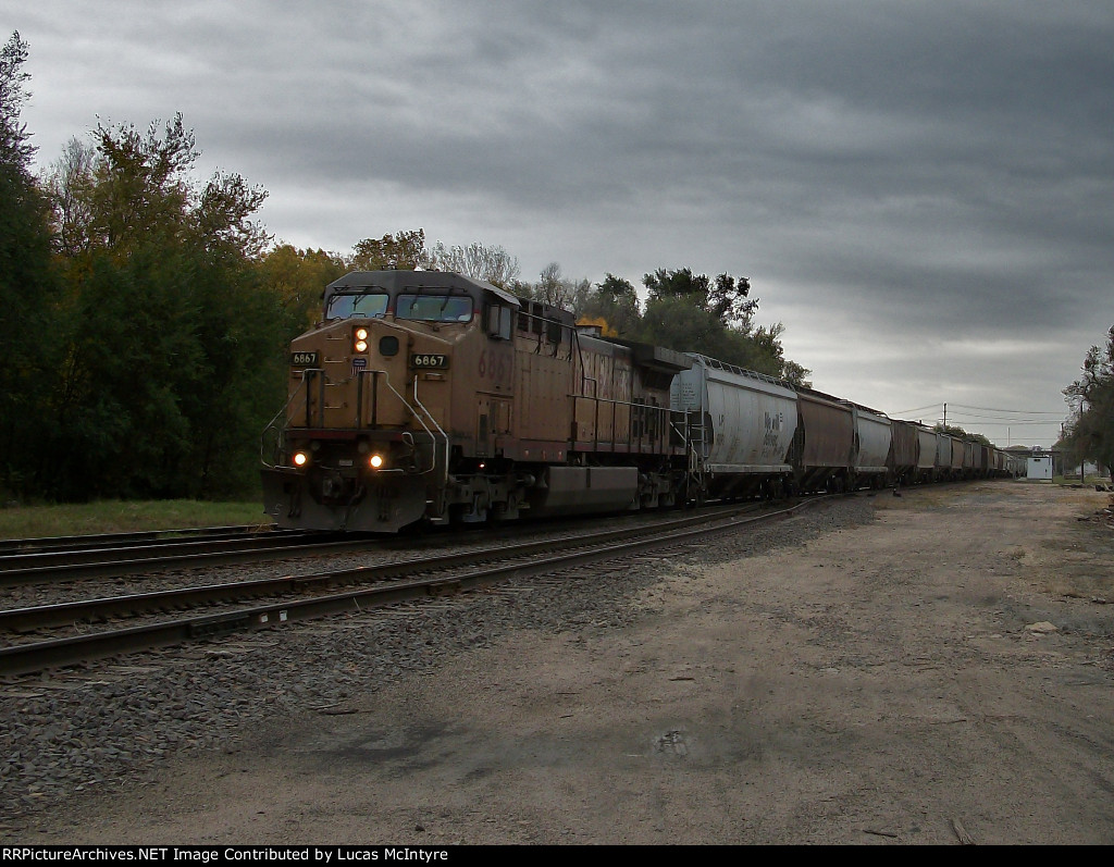 Up 6867 Eastbound Up Loaded Grain Train